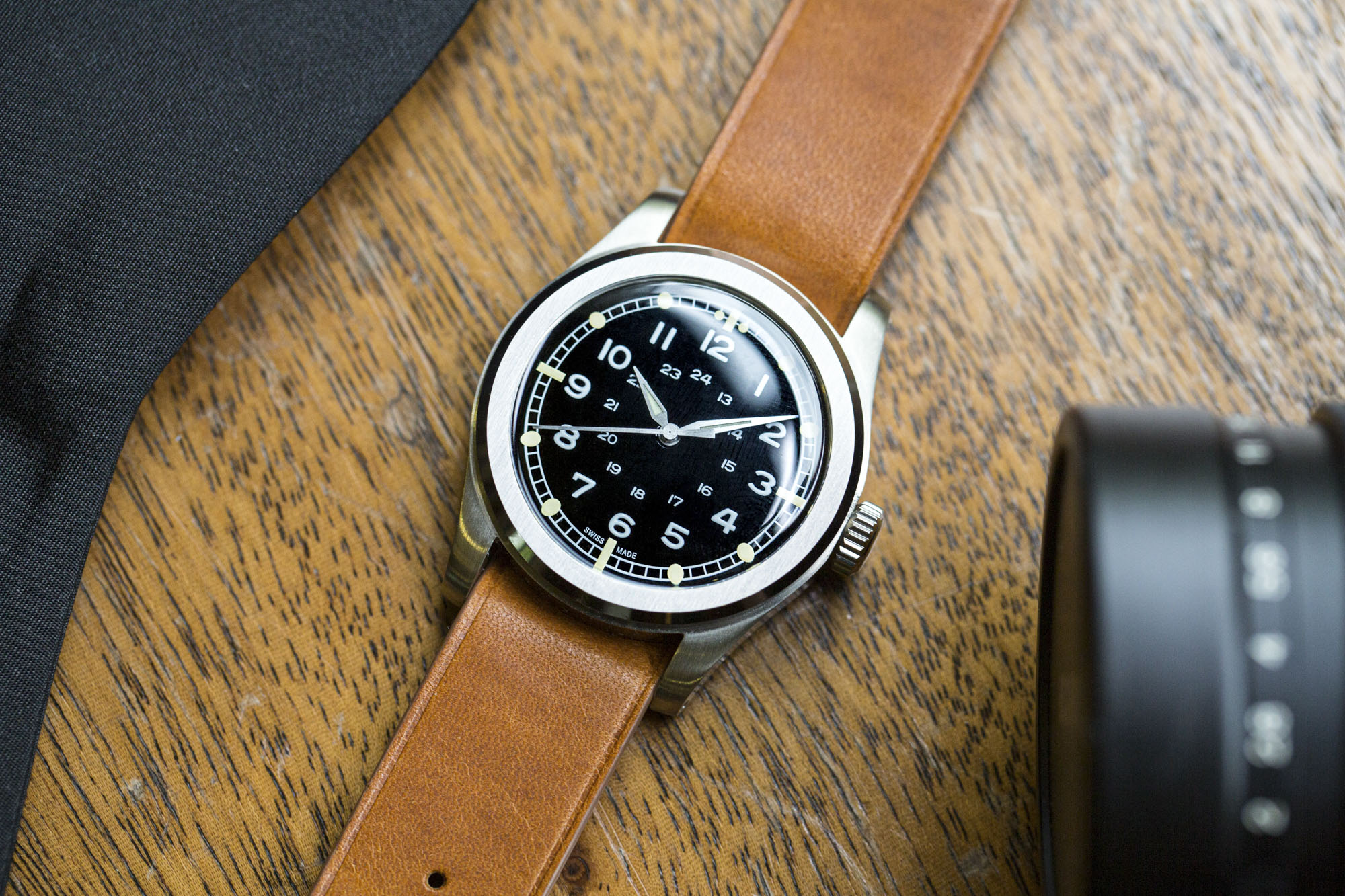 Serica Wrist. Watch. Waterproof - Vraiment désirable, robuste & accéssible