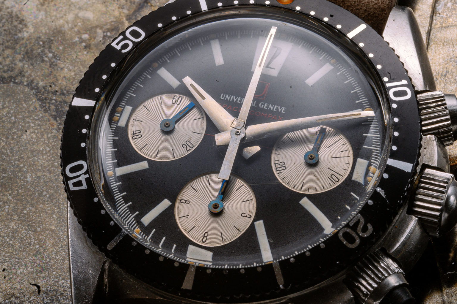 Universal Genève Compax : la saga des chronographes Universal Geneve