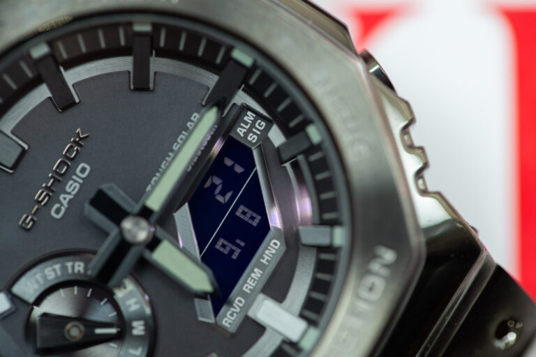 G-SHOCK GM-B2100 : la nouvelle G-SHOCK acier et solaire