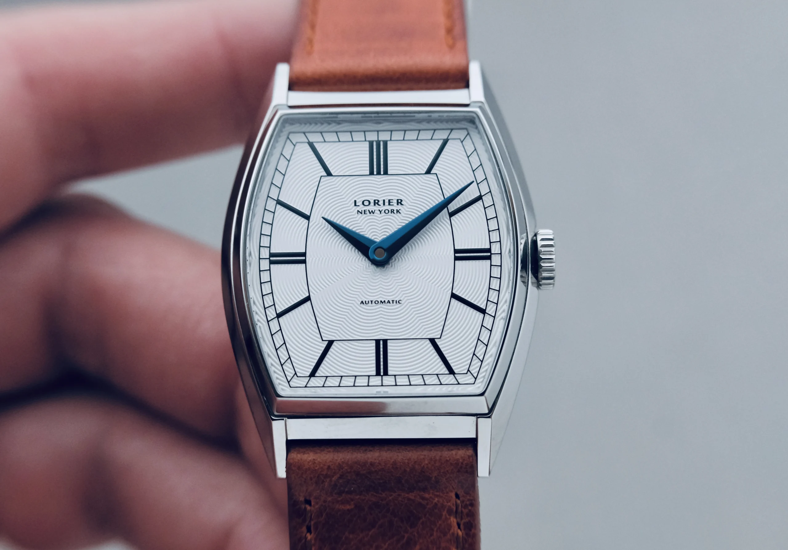 Lorier Zephyr : nouvelle montre élégante automatique