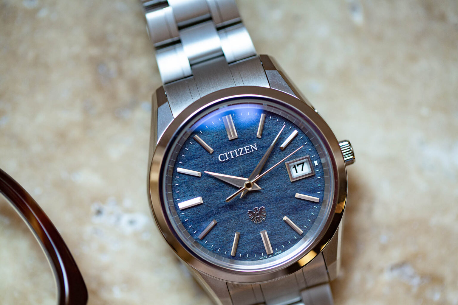 THE CITIZEN AQ4100-65L : montre exceptionnelle très limitée
