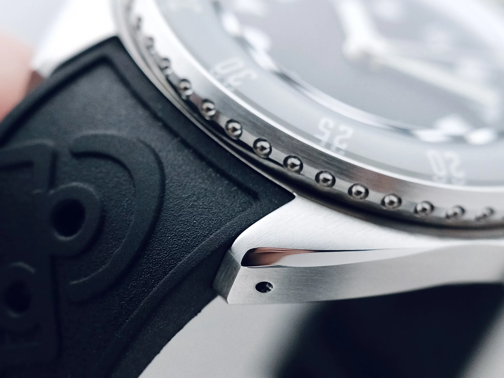 Paulin Mara et Modul D Manual: l'horlogerie Écossaise moderne